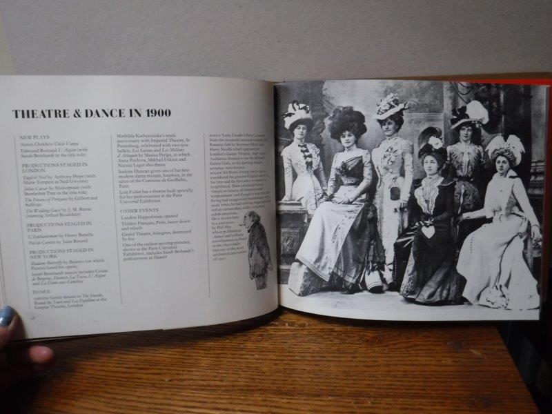 1900 (A Studio Book)